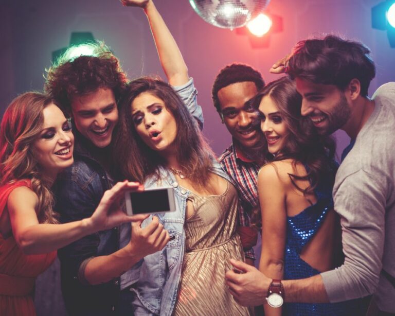 A guide on how to be safe at a party for young adults